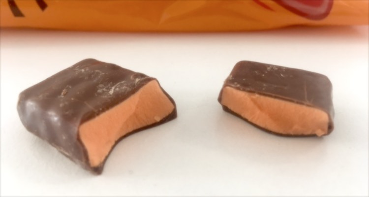 The Spinoff Reviews New Zealand #31: Pascall Jaffas Lumps | The Spinoff